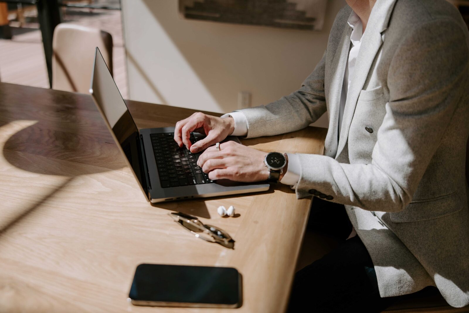 Showit or Squarespace - Which One Is Better? | TONIC SITE SHOP